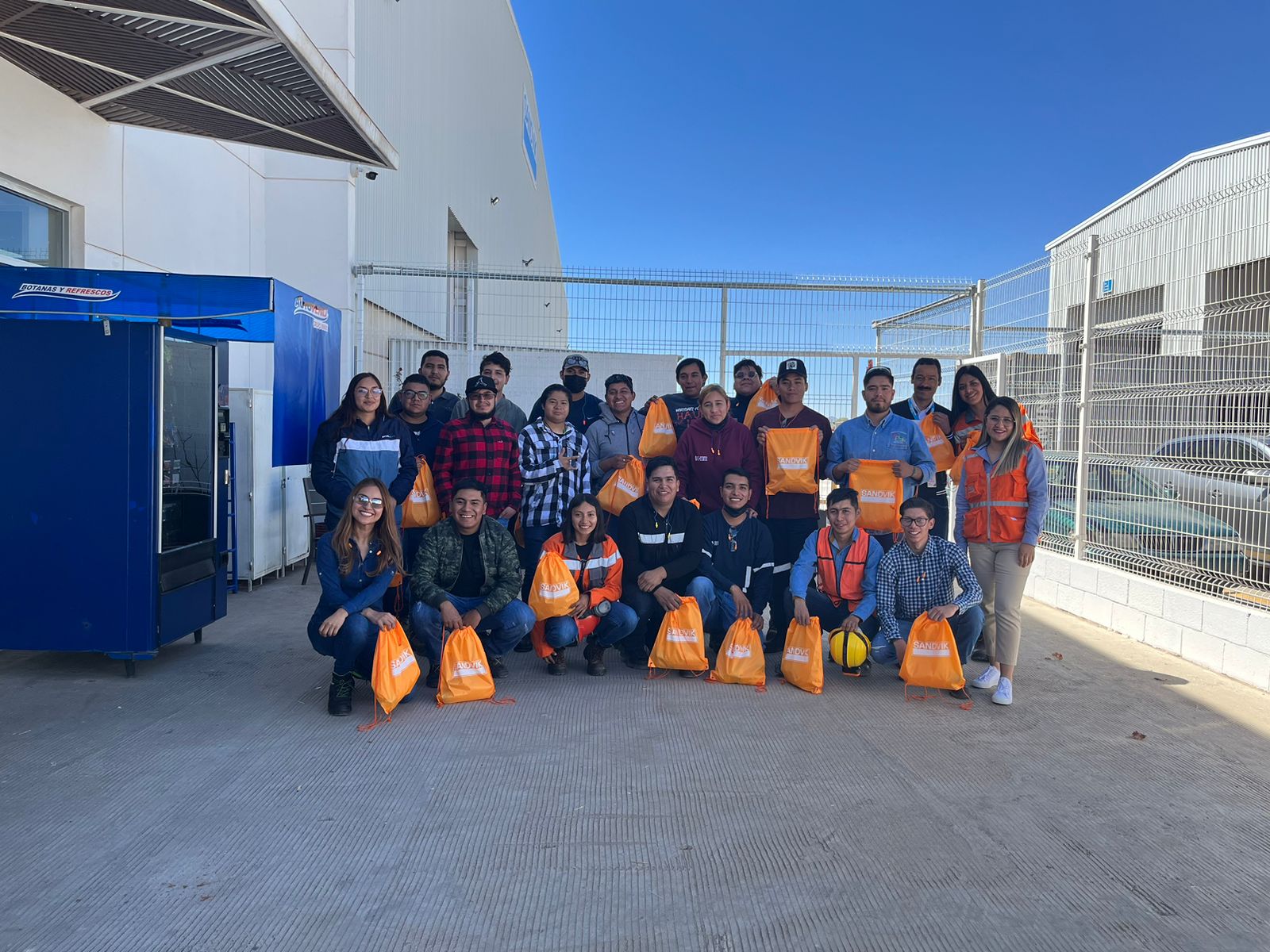 Más de 100 jóvenes han participado en el programa de visitas a los ...